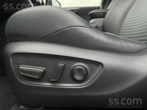 Melns Toyota RAV4 2021 Rīga, ar dzinēja tilpumu 2.50 L un nobraukumu 156 tūkst. km par 30990 €, foto 33 vietnē AUTOMOTO.COM.LV