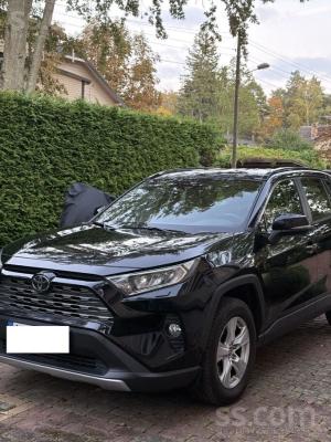 Black Toyota RAV4 2021 in Riga, with an engine capacity of 2.00 L and mileage of 80 thousand km for 23500 €, photo 10 on AUTOMOTO.COM.LV