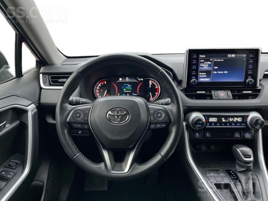 Melns Toyota RAV4 2022 Rīga, ar dzinēja tilpumu 2.00 L un nobraukumu 107 tūkst. km par 25490 €, foto 9 vietnē AUTOMOTO.COM.LV