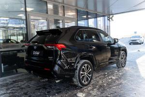 Black Toyota RAV4 2022 in Vilnius, with an engine capacity of 2.49 L and mileage of 127 thousand km for 31900 €, photo 7 on AUTOMOTO.COM.LV