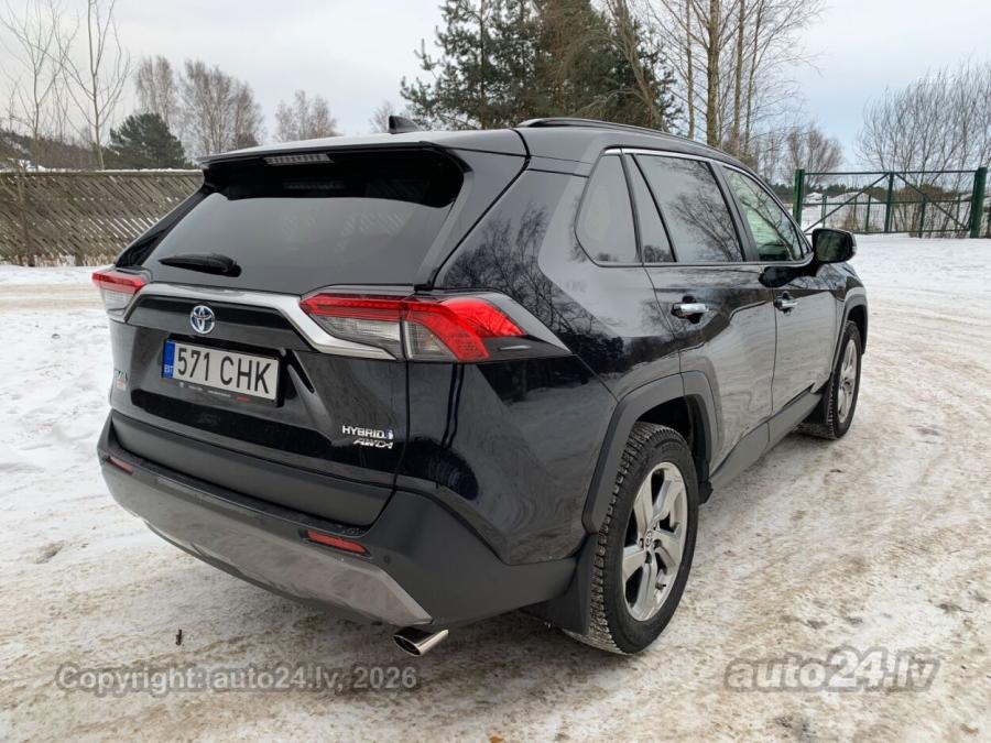 Melns Toyota RAV4 2022 Tallina, ar dzinēja tilpumu 2.50 L un nobraukumu 90 tūkst. km par 29800 €, foto 4 vietnē AUTOMOTO.COM.LV