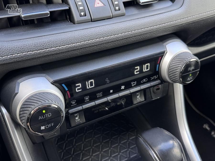 Melns Toyota RAV4 2022 Avižieniai, ar dzinēja tilpumu 2.50 L un nobraukumu 155 tūkst. km par 27500 €, foto 28 vietnē AUTOMOTO.COM.LV
