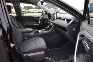 Melns Toyota RAV4 2022 Rīga, ar dzinēja tilpumu 2.50 L un nobraukumu 81 tūkst. km par 28900 €, foto 12 vietnē AUTOMOTO.COM.LV
