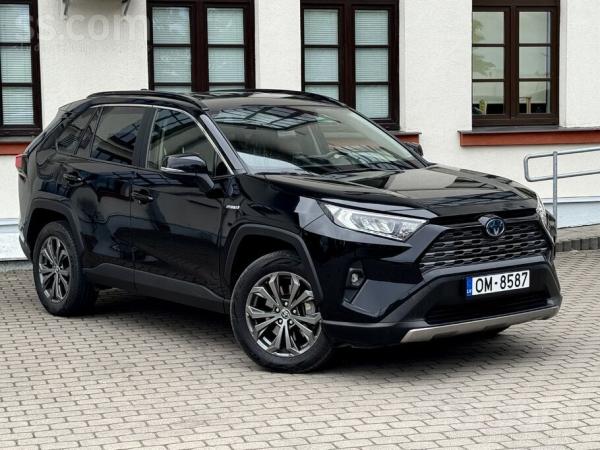 Melns Toyota RAV4 2022 Jelgava, ar dzinēja tilpumu 2.50 L un nobraukumu 137 tūkst. km par 25800 €, foto 6 vietnē AUTOMOTO.COM.LV