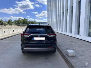 Melns Toyota RAV4 2022 Viļņa, ar dzinēja tilpumu 2.49 L un nobraukumu 75 tūkst. km par 29500 €, foto 7 vietnē AUTOMOTO.COM.LV