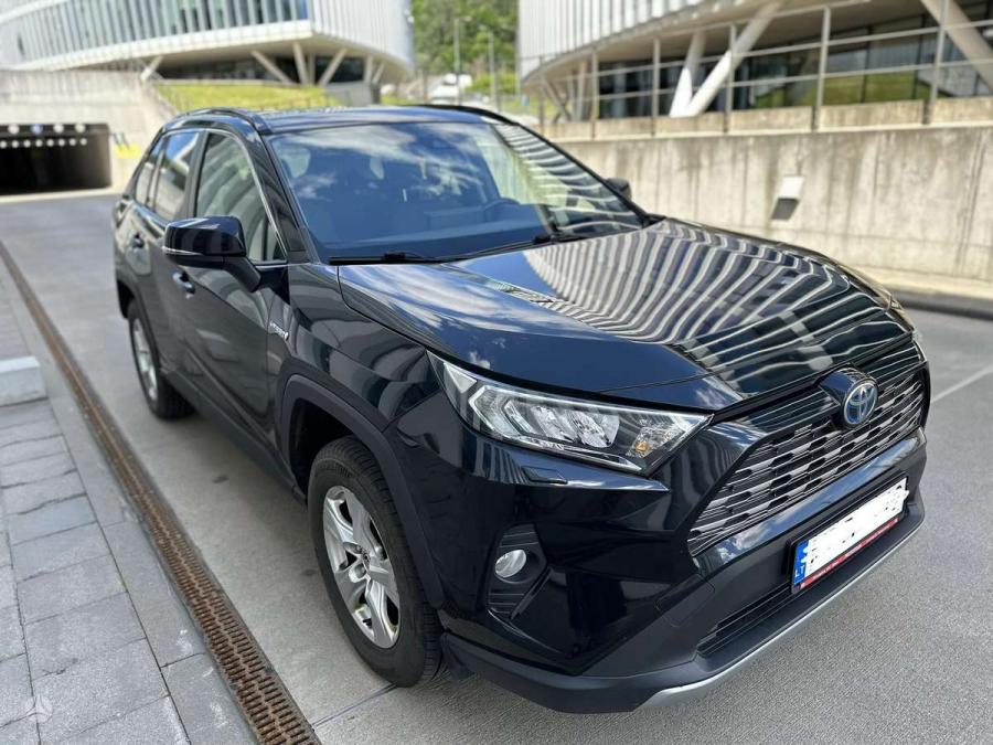 Melns Toyota RAV4 2022 Viļņa, ar dzinēja tilpumu 2.49 L un nobraukumu 75 tūkst. km par 29500 €, foto 8 vietnē AUTOMOTO.COM.LV