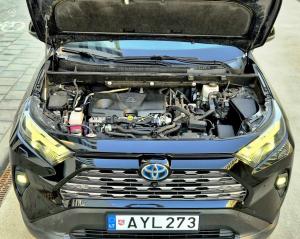 Black Toyota RAV4 2022 in Vilnius, with an engine capacity of 2.49 L and mileage of 166 thousand km for 25000 €, photo 22 on AUTOMOTO.COM.LV