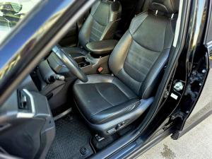 Black Toyota RAV4 2022 in Vilnius, with an engine capacity of 2.49 L and mileage of 166 thousand km for 25000 €, photo 29 on AUTOMOTO.COM.LV