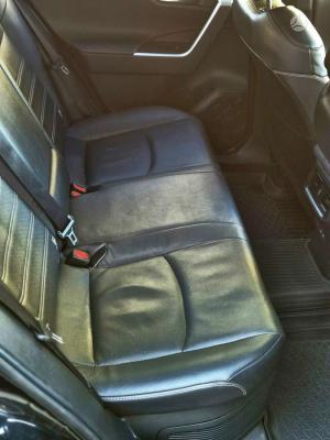 Black Toyota RAV4 2022 in Vilnius, with an engine capacity of 2.49 L and mileage of 166 thousand km for 25000 €, photo 34 on AUTOMOTO.COM.LV