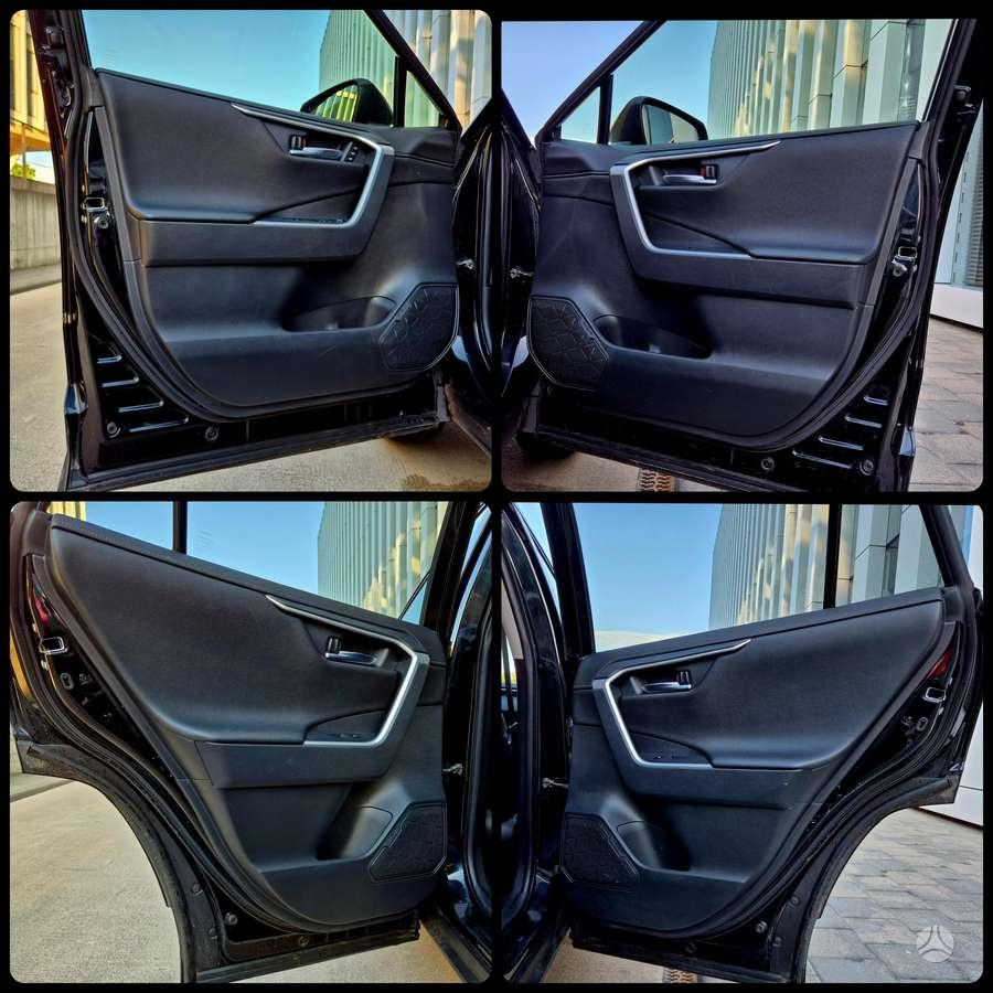 Black Toyota RAV4 2022 in Vilnius, with an engine capacity of 2.49 L and mileage of 166 thousand km for 25000 €, photo 38 on AUTOMOTO.COM.LV
