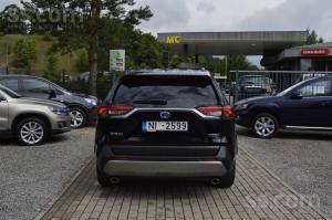 Melns Toyota RAV4 2022 Tukums, ar dzinēja tilpumu 2.50 L un nobraukumu 42 tūkst. km par 31995 €, foto 6 vietnē AUTOMOTO.COM.LV