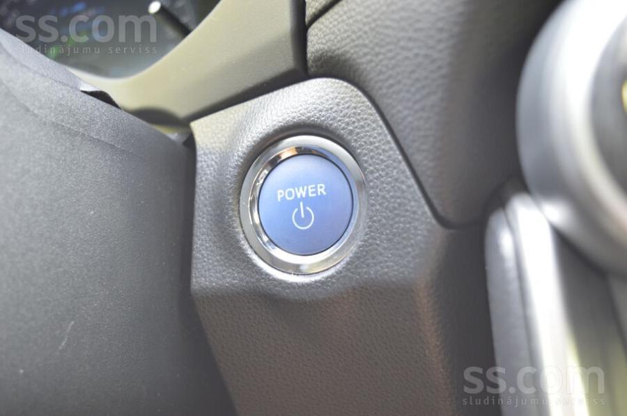 Melns Toyota RAV4 2022 Tukums, ar dzinēja tilpumu 2.50 L un nobraukumu 42 tūkst. km par 31995 €, foto 16 vietnē AUTOMOTO.COM.LV