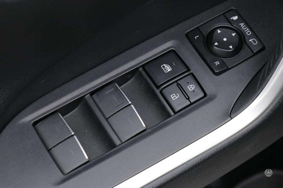 Черный Тойота РАВ 4 2022 в Вильнюс, объемом двигателя 1.99 л и пробегом 96 тыс. км за 26990 €, фото 24 на AUTOMOTO.COM.LV