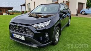 Melns Toyota RAV4 2022 Rīga, ar dzinēja tilpumu 2.00 L un nobraukumu 76 tūkst. km par 26990 €, foto 4 vietnē AUTOMOTO.COM.LV