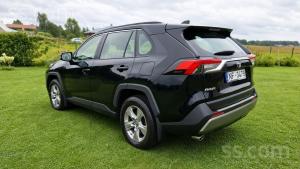 Melns Toyota RAV4 2022 Rīga, ar dzinēja tilpumu 2.00 L un nobraukumu 76 tūkst. km par 26990 €, foto 6 vietnē AUTOMOTO.COM.LV