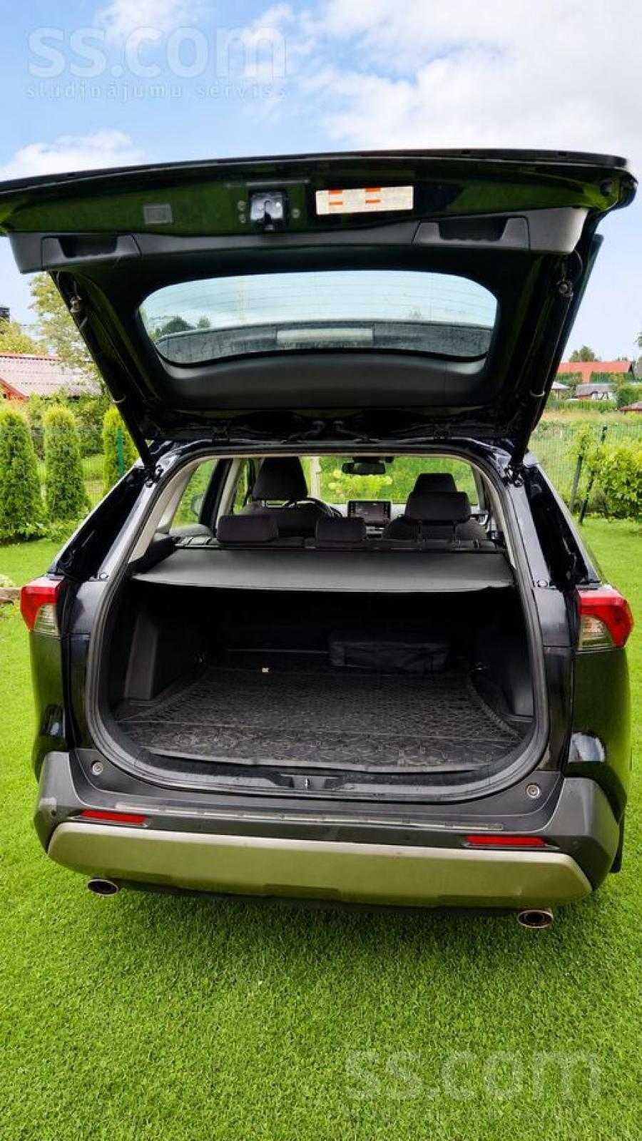 Melns Toyota RAV4 2022 Rīga, ar dzinēja tilpumu 2.00 L un nobraukumu 76 tūkst. km par 26990 €, foto 10 vietnē AUTOMOTO.COM.LV