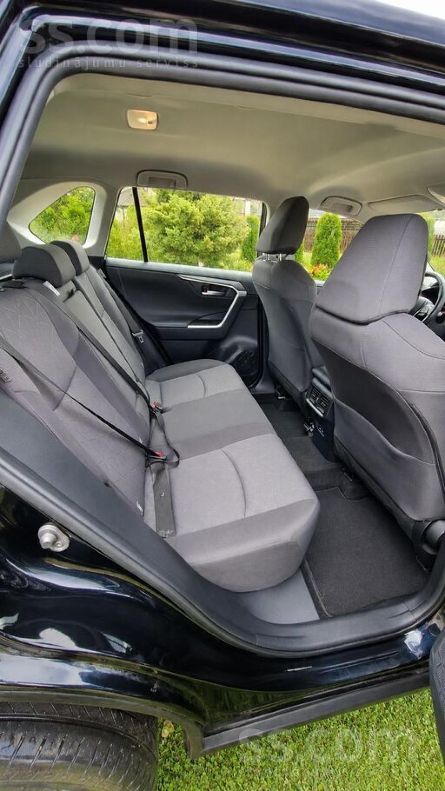 Melns Toyota RAV4 2022 Rīga, ar dzinēja tilpumu 2.00 L un nobraukumu 76 tūkst. km par 26990 €, foto 16 vietnē AUTOMOTO.COM.LV