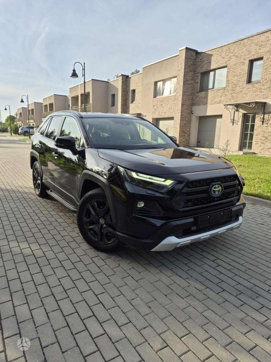 Melns Toyota RAV4 2022 Šauļi, ar dzinēja tilpumu 0.00 L un nobraukumu 274 tūkst. km par 22200 €, foto 1 vietnē AUTOMOTO.COM.LV