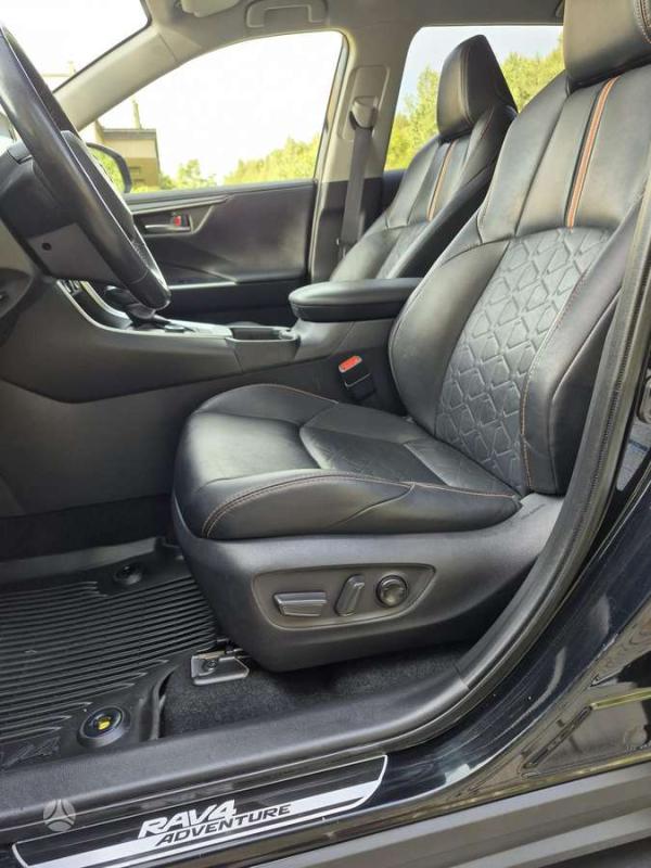 Black Toyota RAV4 2022 in Siauliai, with an engine capacity of 0.00 L and mileage of 274 thousand km for 22200 €, photo 10 on AUTOMOTO.COM.LV