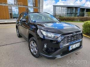 Melns Toyota RAV4 2022 Rīga, ar dzinēja tilpumu 2.00 L un nobraukumu 24 tūkst. km par 32000 €, foto 3 vietnē AUTOMOTO.COM.LV