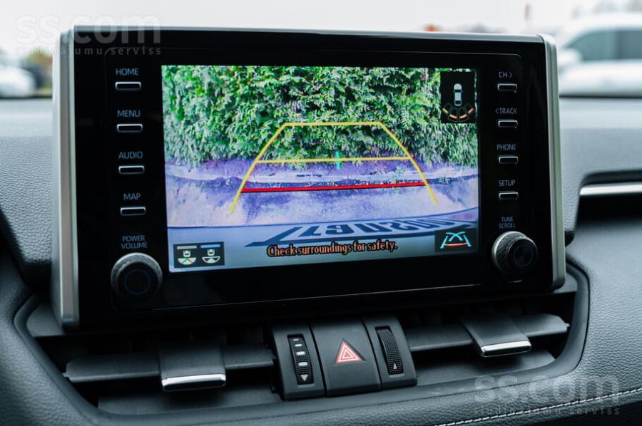 Black Toyota RAV4 2022 in Riga, with an engine capacity of 2.00 L and mileage of 57 thousand km for 24500 €, photo 20 on AUTOMOTO.COM.LV
