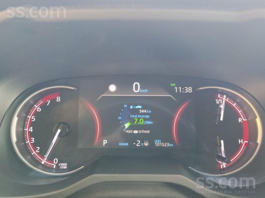 Black Toyota RAV4 2022 in Riga, with an engine capacity of 2.00 L and mileage of 102 thousand km for 25490 €, photo 14 on AUTOMOTO.COM.LV