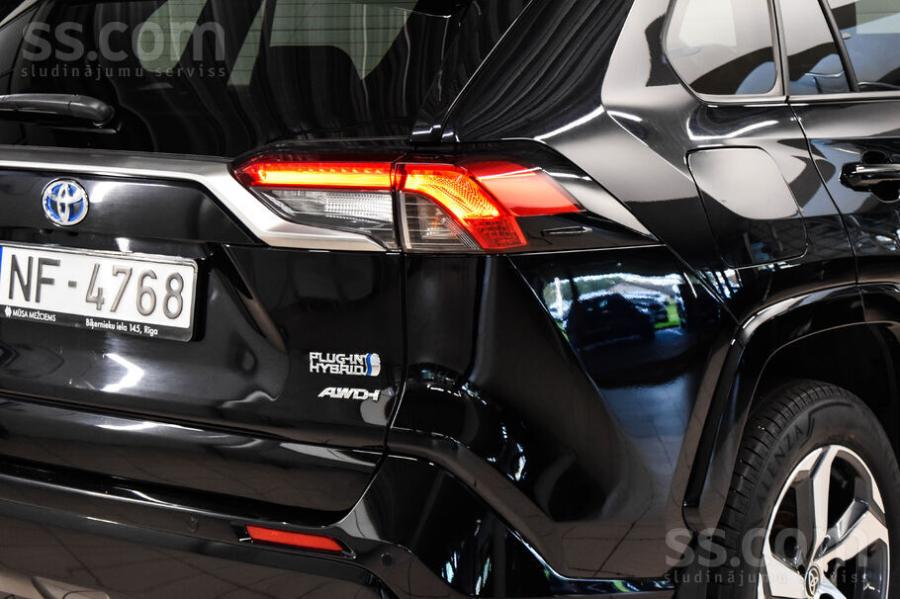 Melns Toyota RAV4 2022 Rīga, ar dzinēja tilpumu 2.50 L un nobraukumu 83 tūkst. km par 31490 €, foto 11 vietnē AUTOMOTO.COM.LV