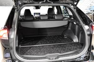 Melns Toyota RAV4 2022 Rīga, ar dzinēja tilpumu 2.50 L un nobraukumu 83 tūkst. km par 31490 €, foto 19 vietnē AUTOMOTO.COM.LV