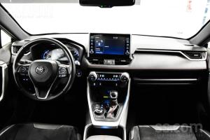 Melns Toyota RAV4 2022 Rīga, ar dzinēja tilpumu 2.50 L un nobraukumu 83 tūkst. km par 31490 €, foto 20 vietnē AUTOMOTO.COM.LV