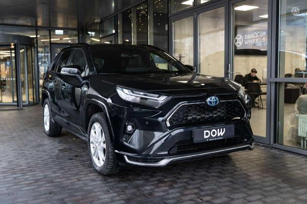 Melns Toyota RAV4 2023 Viļņa, ar dzinēja tilpumu 2.49 L un nobraukumu 151 tūkst. km par 30990 €, foto 1 vietnē AUTOMOTO.COM.LV