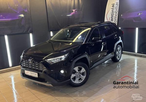 Melns Toyota RAV4 2023 Avižieniai, ar dzinēja tilpumu 2.00 L un nobraukumu 89 tūkst. km par 24500 €, foto 1 vietnē AUTOMOTO.COM.LV