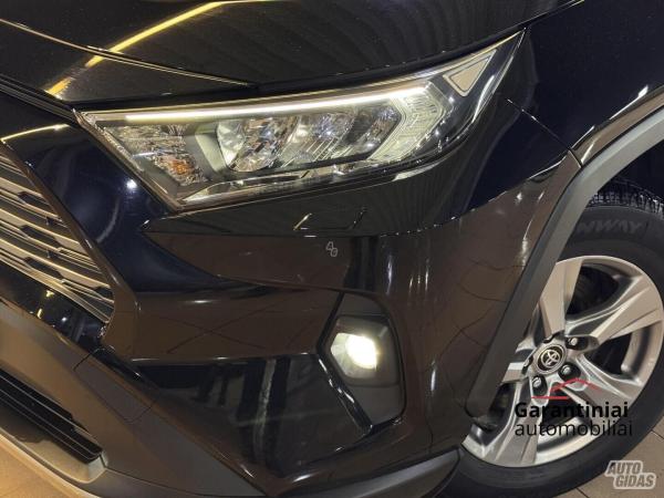 Melns Toyota RAV4 2023 Avižieniai, ar dzinēja tilpumu 2.00 L un nobraukumu 89 tūkst. km par 24500 €, foto 3 vietnē AUTOMOTO.COM.LV