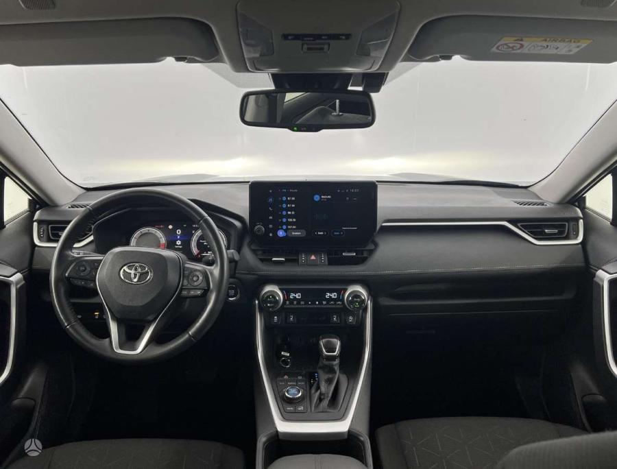 Melns Toyota RAV4 2023 Viļņa, ar dzinēja tilpumu 1.99 L un nobraukumu 68 tūkst. km par 27900 €, foto 7 vietnē AUTOMOTO.COM.LV