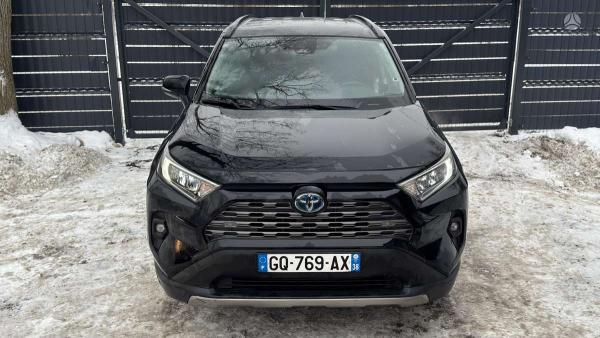 Melns Toyota RAV4 2023 Jonava, ar dzinēja tilpumu 2.49 L un nobraukumu 40 tūkst. km par 20750 €, foto 2 vietnē AUTOMOTO.COM.LV