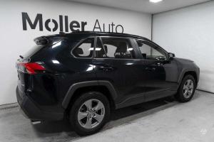 Melns Toyota RAV4 2023 Viļņa, ar dzinēja tilpumu 2.50 L un nobraukumu 155 tūkst. km par 26900 €, foto 4 vietnē AUTOMOTO.COM.LV