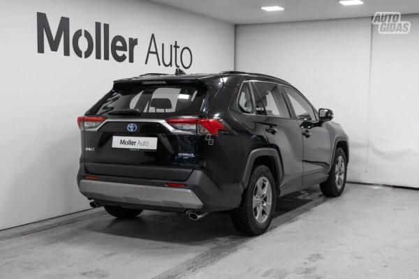 Melns Toyota RAV4 2023 Viļņa, ar dzinēja tilpumu 2.50 L un nobraukumu 155 tūkst. km par 26200 €, foto 3 vietnē AUTOMOTO.COM.LV