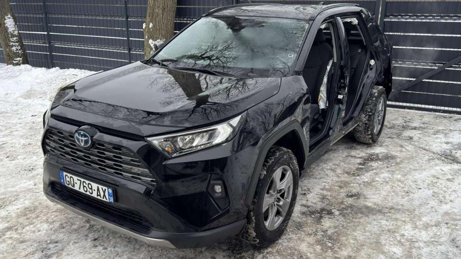 Melns Toyota RAV4 2023 Jonava, ar dzinēja tilpumu 2.49 L un nobraukumu 40 tūkst. km par 18700 €, foto 9 vietnē AUTOMOTO.COM.LV