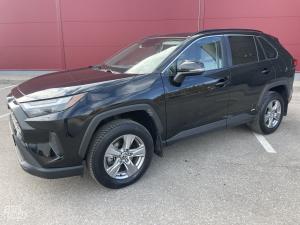 Black Toyota RAV4 2023 in Kaunas, with an engine capacity of 2.50 L and mileage of 73 thousand km for 27900 €, photo  on AUTOMOTO.COM.LV
