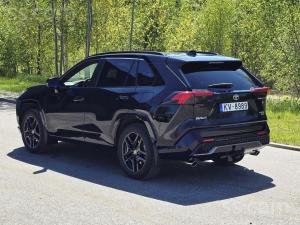 Melns Toyota RAV4 2023 Rīga, ar dzinēja tilpumu 2.50 L un nobraukumu 68 tūkst. km par 41900 €, foto 6 vietnē AUTOMOTO.COM.LV