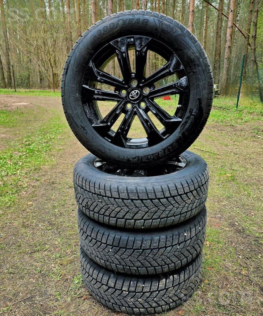 Melns Toyota RAV4 2023 Rīga, ar dzinēja tilpumu 2.50 L un nobraukumu 68 tūkst. km par 41900 €, foto 19 vietnē AUTOMOTO.COM.LV