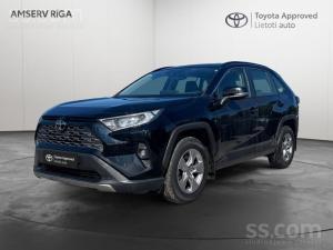 Black Toyota RAV4 2023 in Riga, with an engine capacity of 2.00 L and mileage of 66 thousand km for 26900 €, photo  on AUTOMOTO.COM.LV