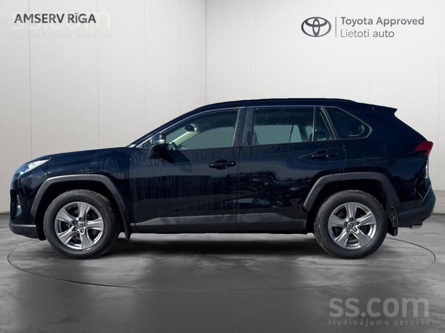 Melns Toyota RAV4 2023 Rīga, ar dzinēja tilpumu 2.00 L un nobraukumu 66 tūkst. km par 26900 €, foto 4 vietnē AUTOMOTO.COM.LV