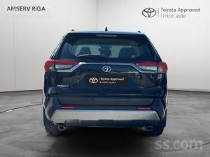 Melns Toyota RAV4 2023 Rīga, ar dzinēja tilpumu 2.00 L un nobraukumu 66 tūkst. km par 26900 €, foto 5 vietnē AUTOMOTO.COM.LV