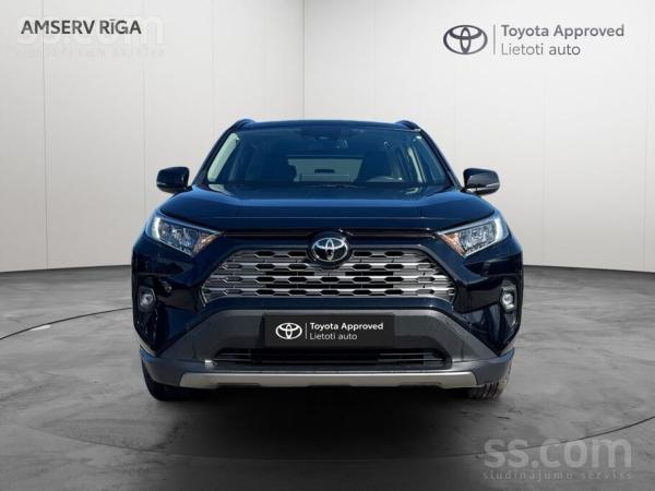 Black Toyota RAV4 2023 in Riga, with an engine capacity of 2.00 L and mileage of 66 thousand km for 26900 €, photo 5 on AUTOMOTO.COM.LV