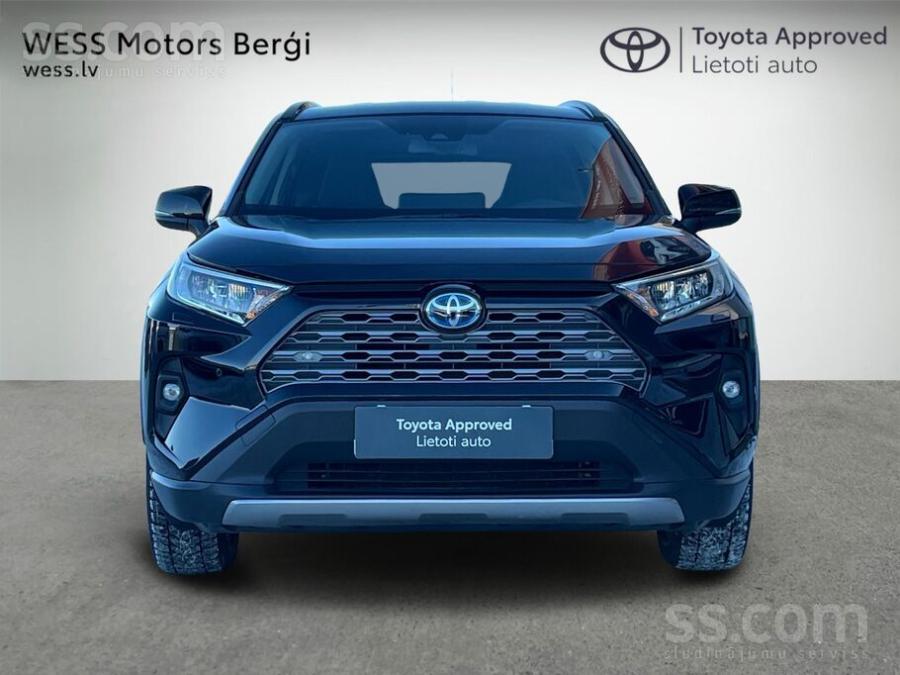 Melns Toyota RAV4 2023 Rīga, ar dzinēja tilpumu 2.50 L un nobraukumu 61 tūkst. km par 34990 €, foto 6 vietnē AUTOMOTO.COM.LV