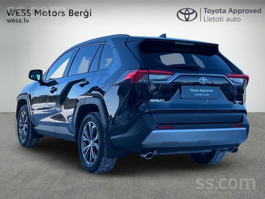 Melns Toyota RAV4 2023 Rīga, ar dzinēja tilpumu 2.50 L un nobraukumu 61 tūkst. km par 34990 €, foto 24 vietnē AUTOMOTO.COM.LV