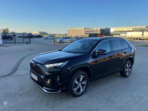 Black Toyota RAV4 2023 in Vilnius, with an engine capacity of 2.49 L and mileage of 115 thousand km for 37800 €, photo  on AUTOMOTO.COM.LV