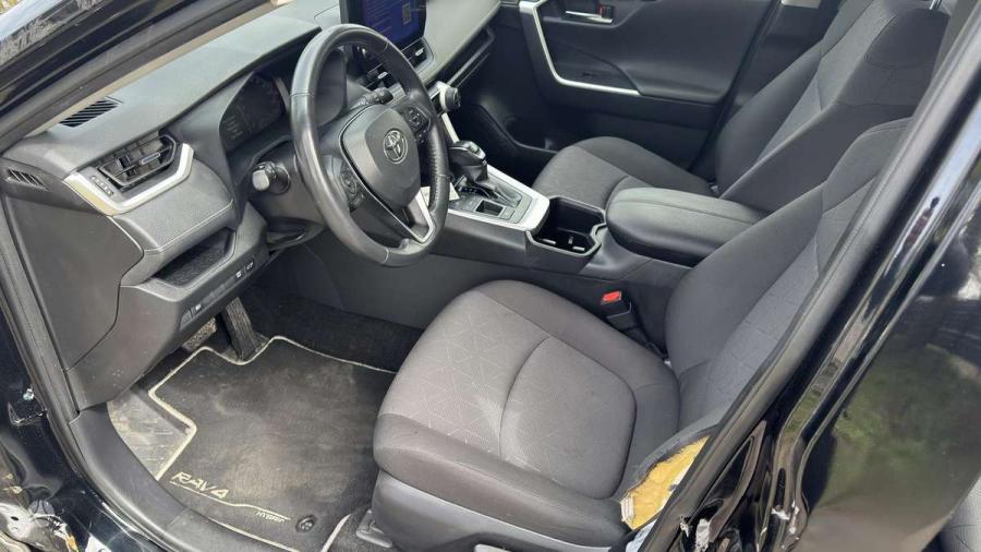 Melns Toyota RAV4 2023 Jonava, ar dzinēja tilpumu 2.49 L un nobraukumu 44 tūkst. km par 16400 €, foto 19 vietnē AUTOMOTO.COM.LV