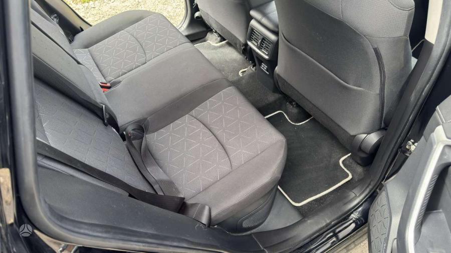 Melns Toyota RAV4 2023 Jonava, ar dzinēja tilpumu 2.49 L un nobraukumu 44 tūkst. km par 16400 €, foto 20 vietnē AUTOMOTO.COM.LV