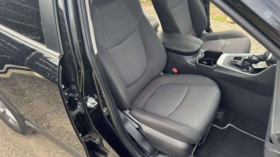 Melns Toyota RAV4 2023 Jonava, ar dzinēja tilpumu 2.49 L un nobraukumu 44 tūkst. km par 16400 €, foto 21 vietnē AUTOMOTO.COM.LV